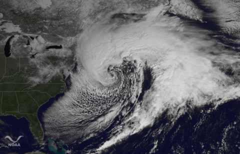 How does a meteorological bomb develop? | Vento Maritime